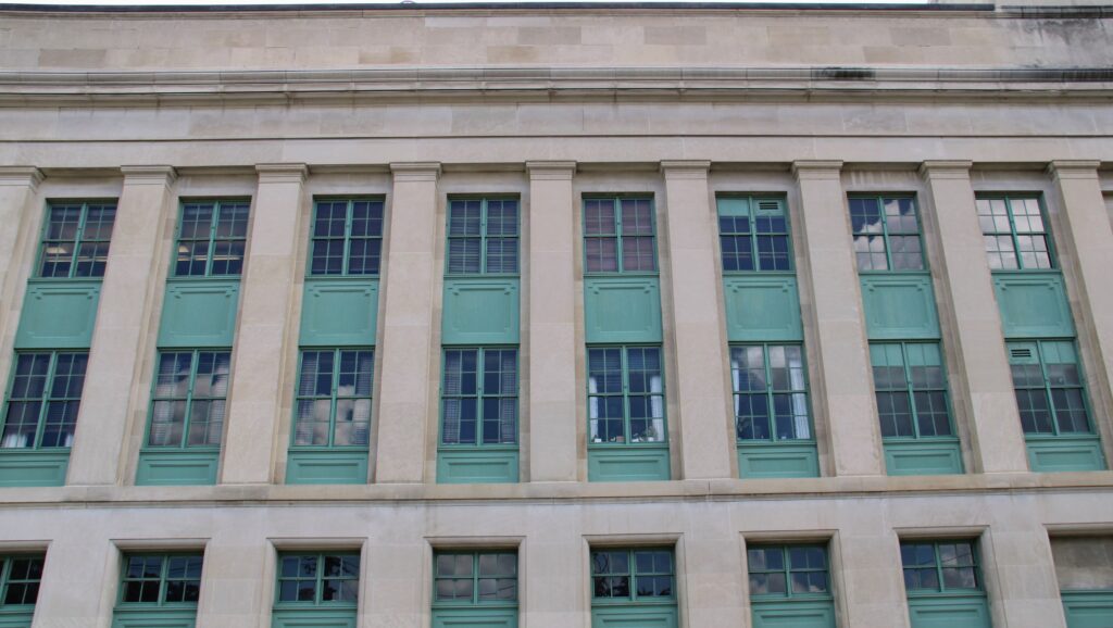 Lexington drug company executives indicted in alleged wire fraud scheme ...